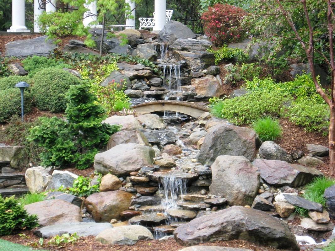 22 Small Japanese Garden Waterfalls Ideas You Must Look | SharonSable