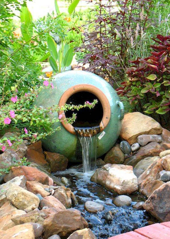 21 Garden Pot Water Feature Ideas You Should Look | SharonSable