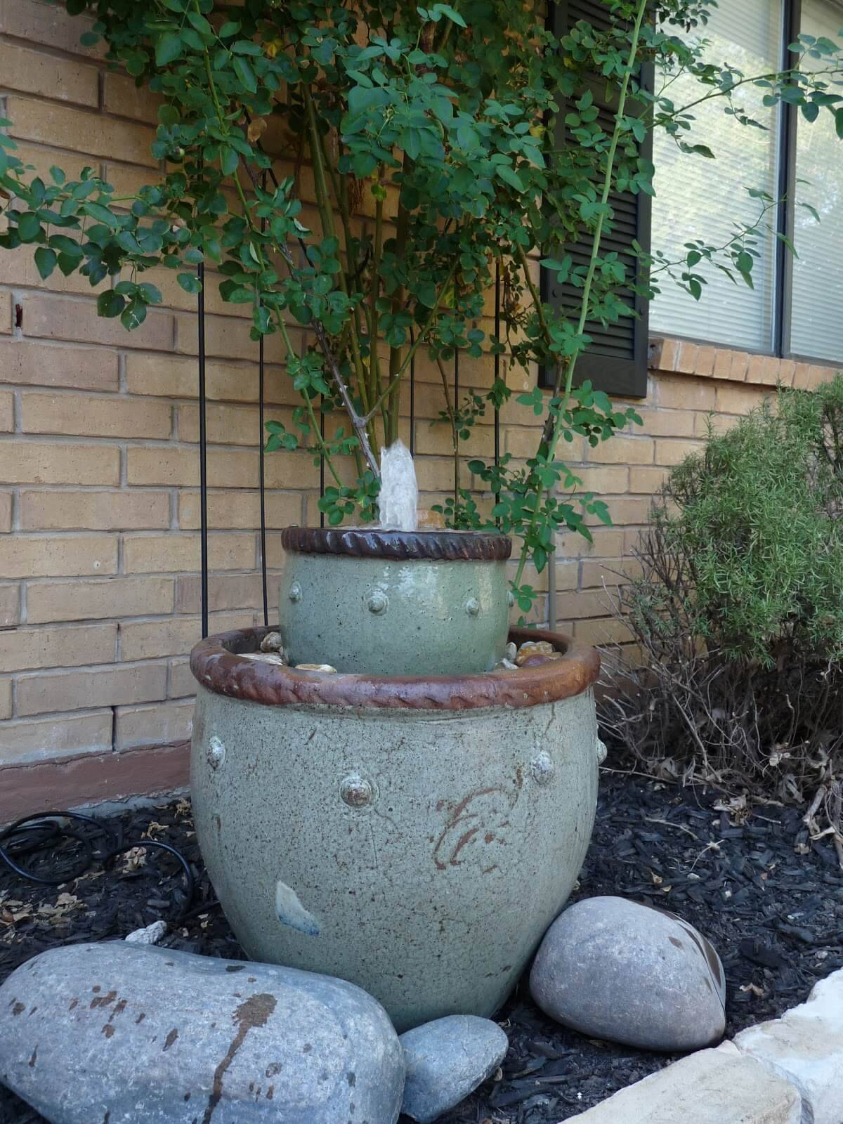 20 DIY Garden Water Features Ideas You Should Look | SharonSable