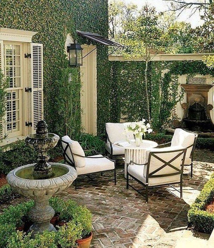 21 Beautiful Small Courtyard Garden Ideas To Consider | SharonSable