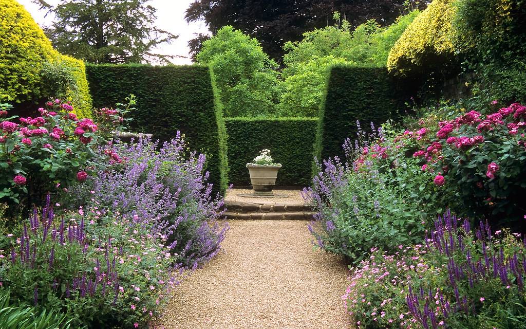 23 Traditional English Garden Ideas You Gonna Love | SharonSable
