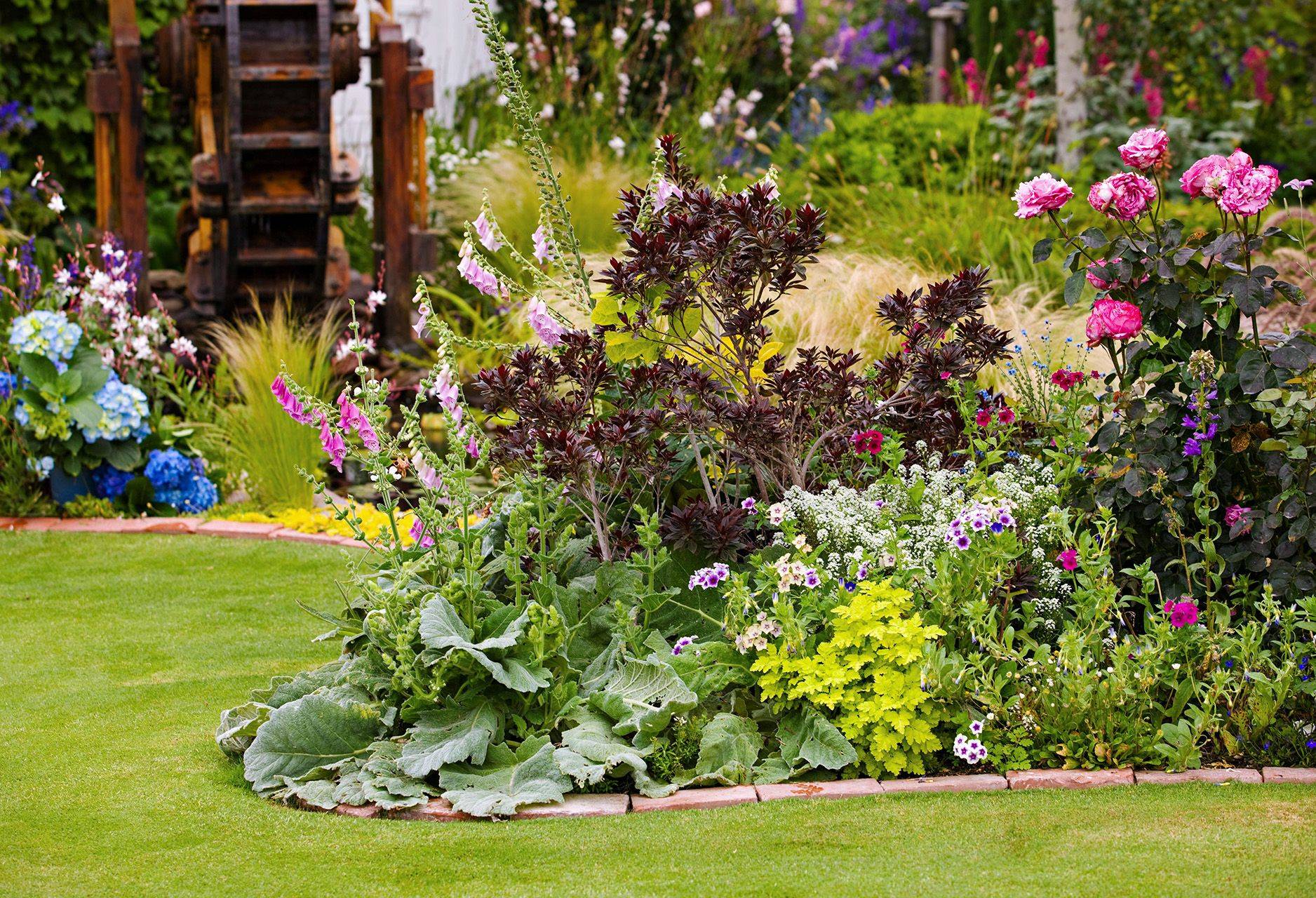 22 Rustic Garden Borders Ideas You Must Look | SharonSable