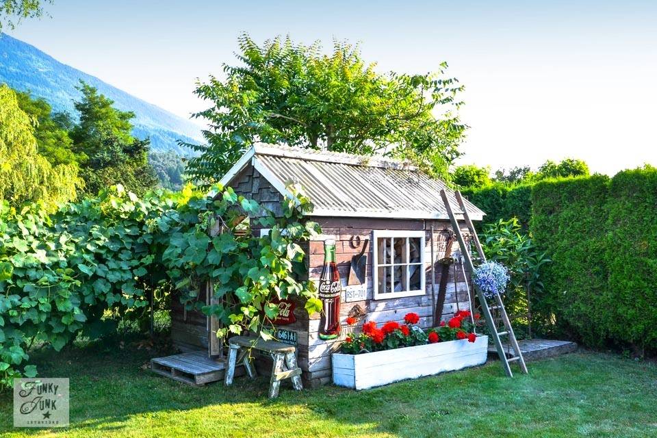 21 Funky Garden Sheds Ideas For This Year | SharonSable