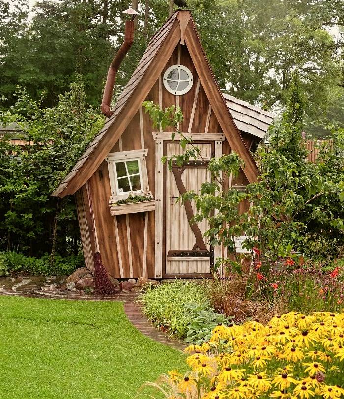 21 Funky Garden Sheds Ideas For This Year | SharonSable