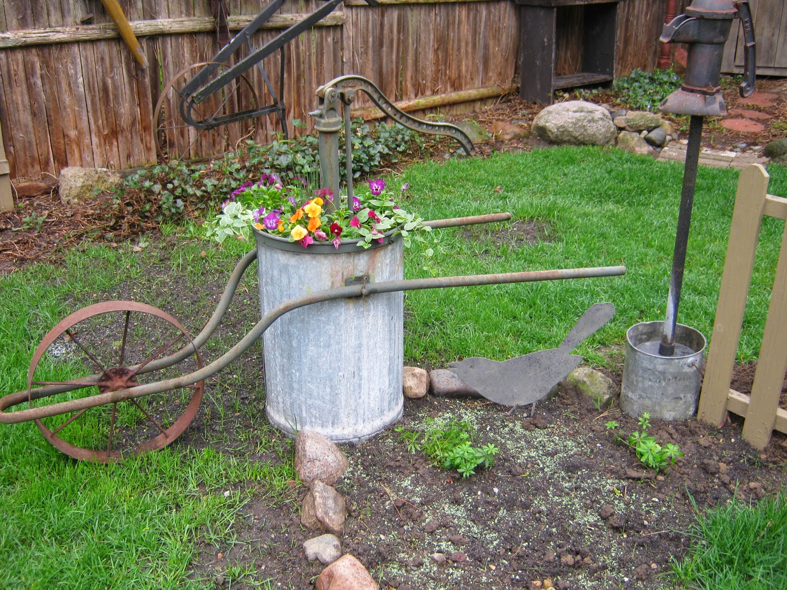 22 Country Primitive Garden Ideas To Try This Year | SharonSable