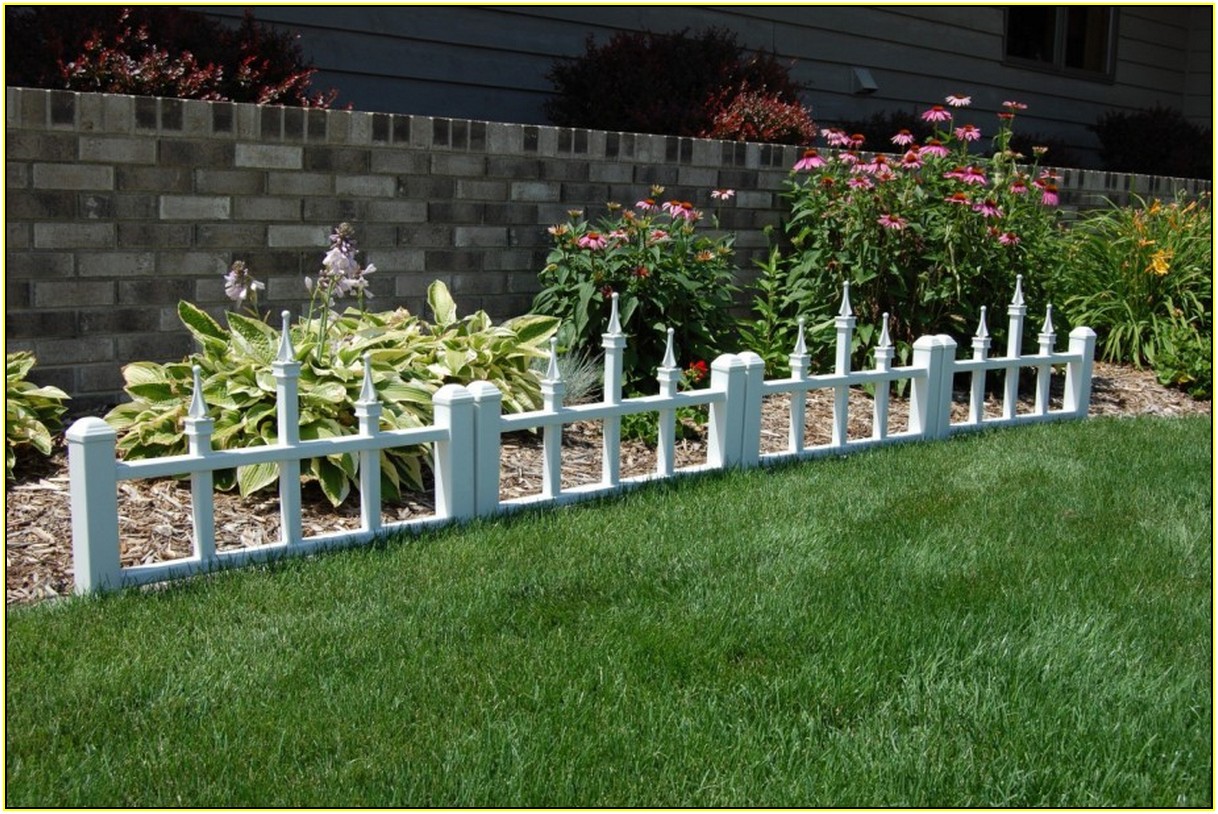 15 Decorative Garden Fence Ideas For This Year | SharonSable