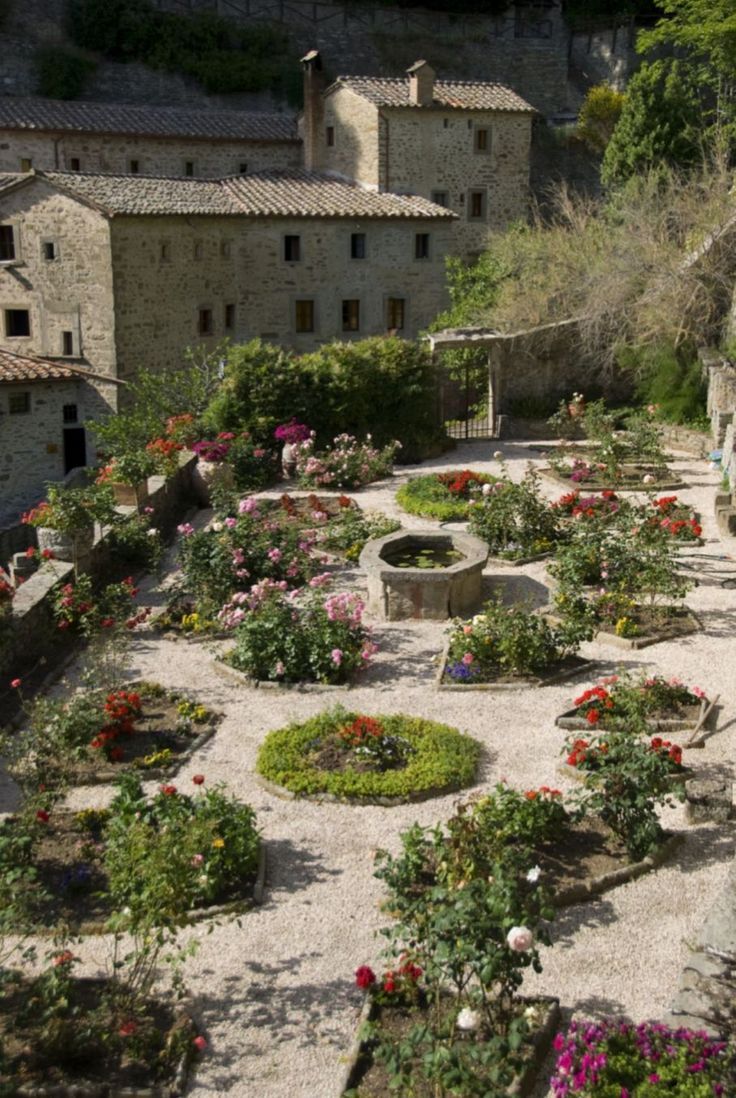20 Rustic Tuscan Garden Design Ideas You Must Look | SharonSable