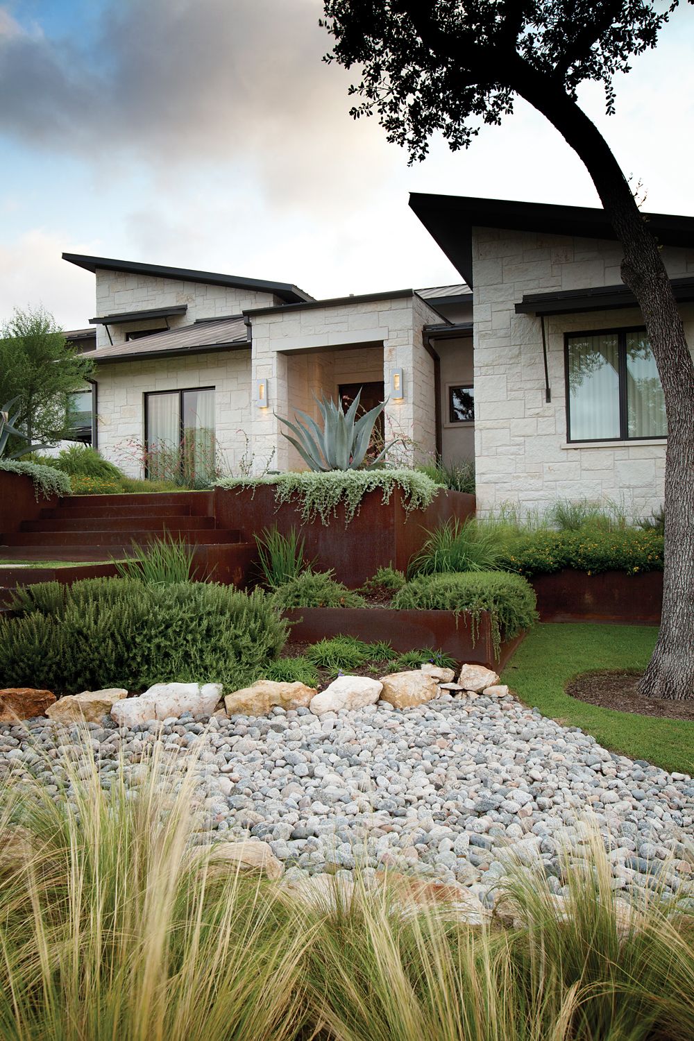 21 Corten Steel Garden Design Ideas Worth a Look | SharonSable