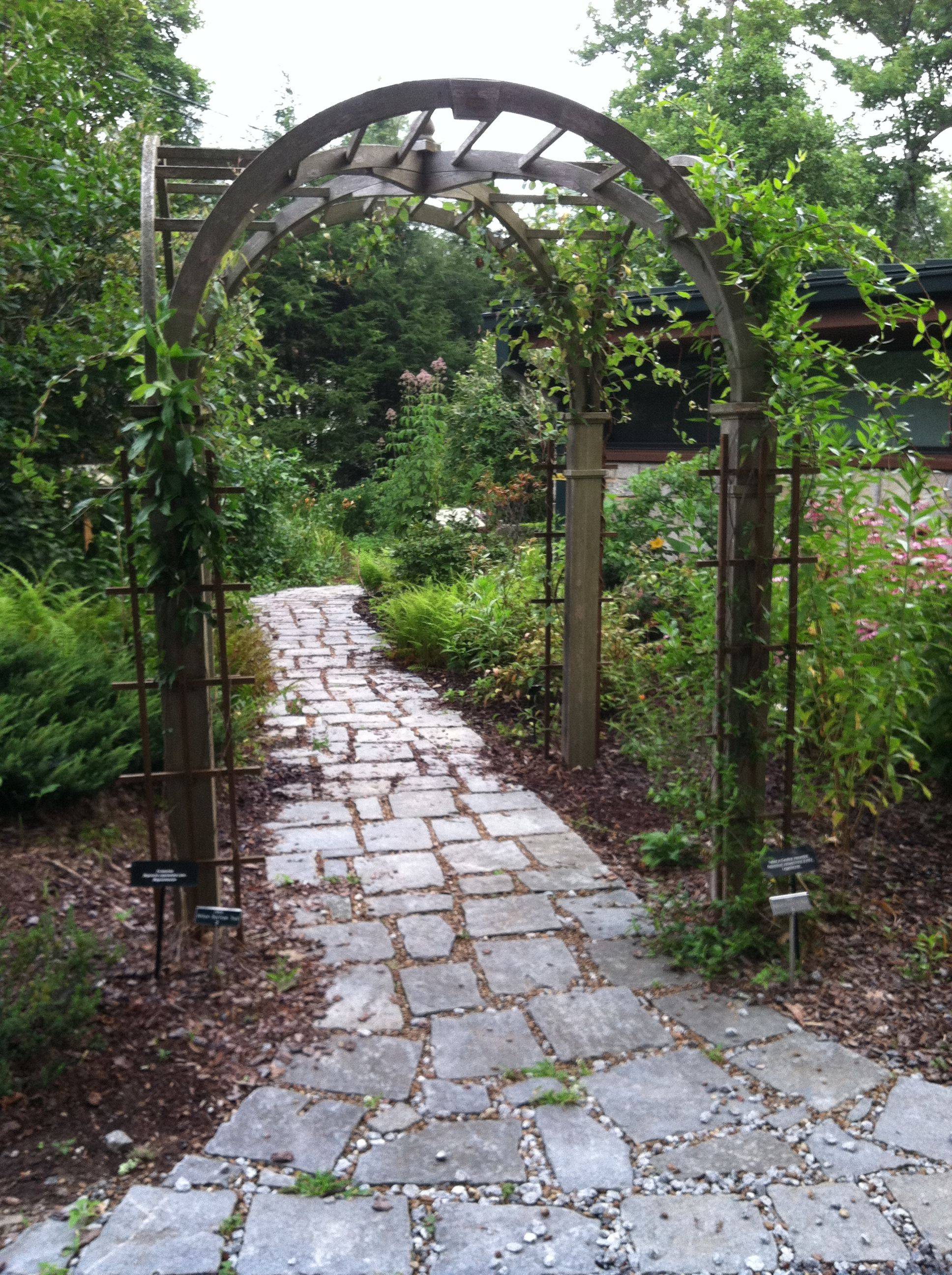 22 Garden Paths Rustic Arbors and Arches Ideas For This Year | SharonSable