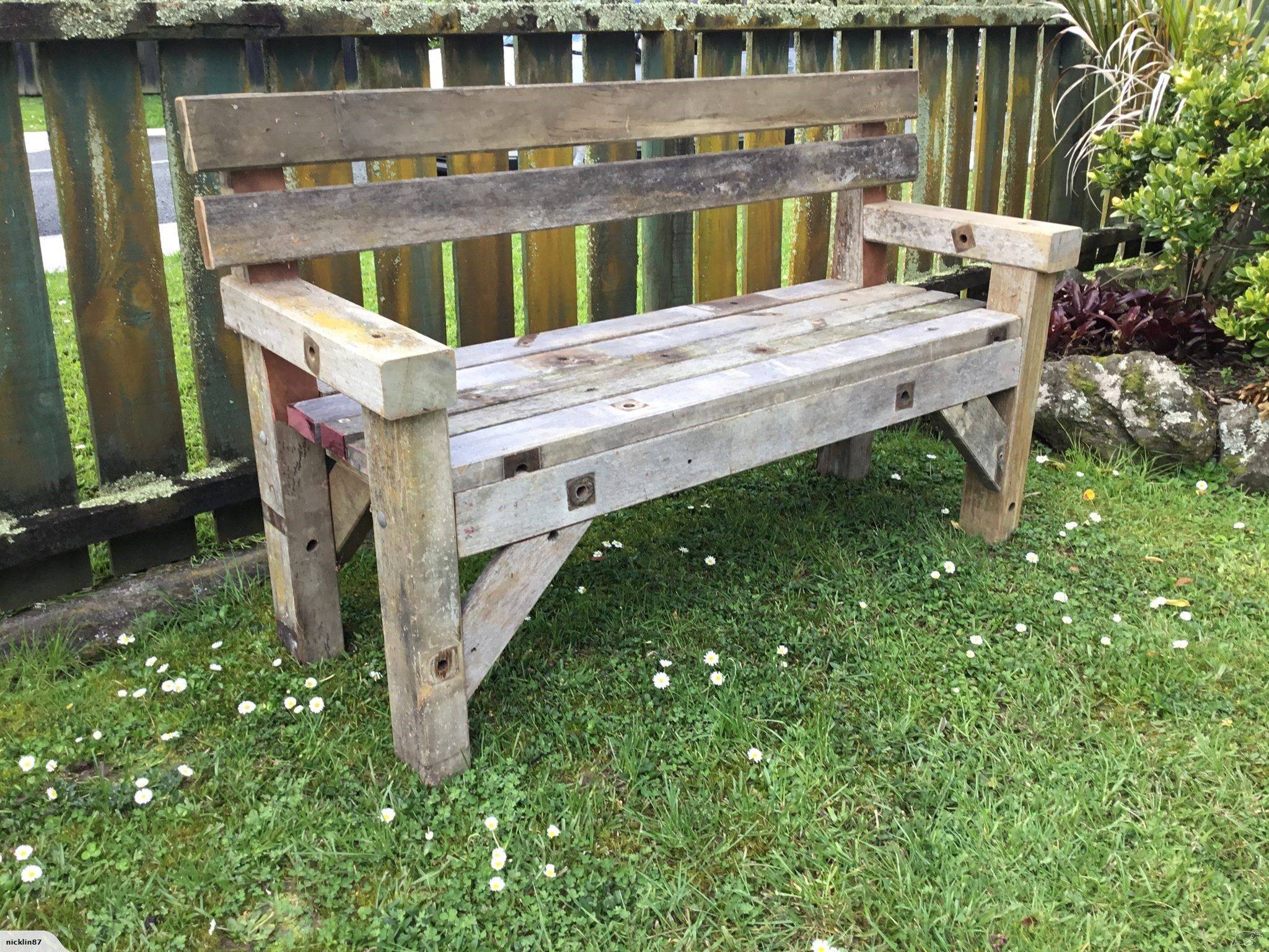 23 Rustic Log Garden Bench Ideas You Should Look | SharonSable
