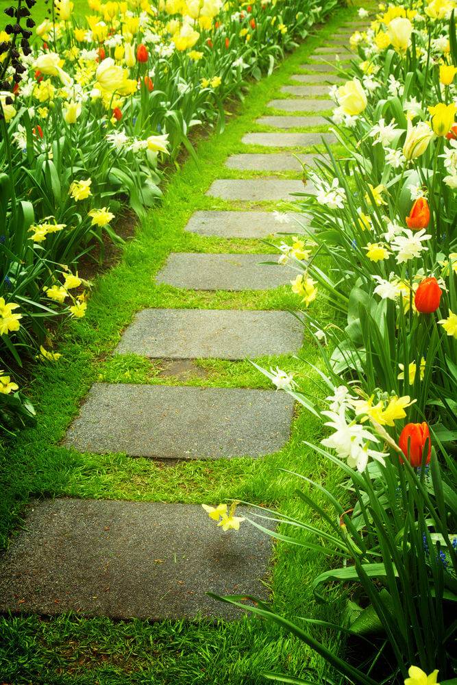 25 Simple Garden Path Ideas For This Year | SharonSable
