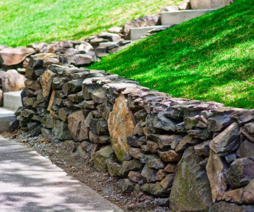 24 Dry Stack Stone Wall Garden Ideas Worth a Look | SharonSable