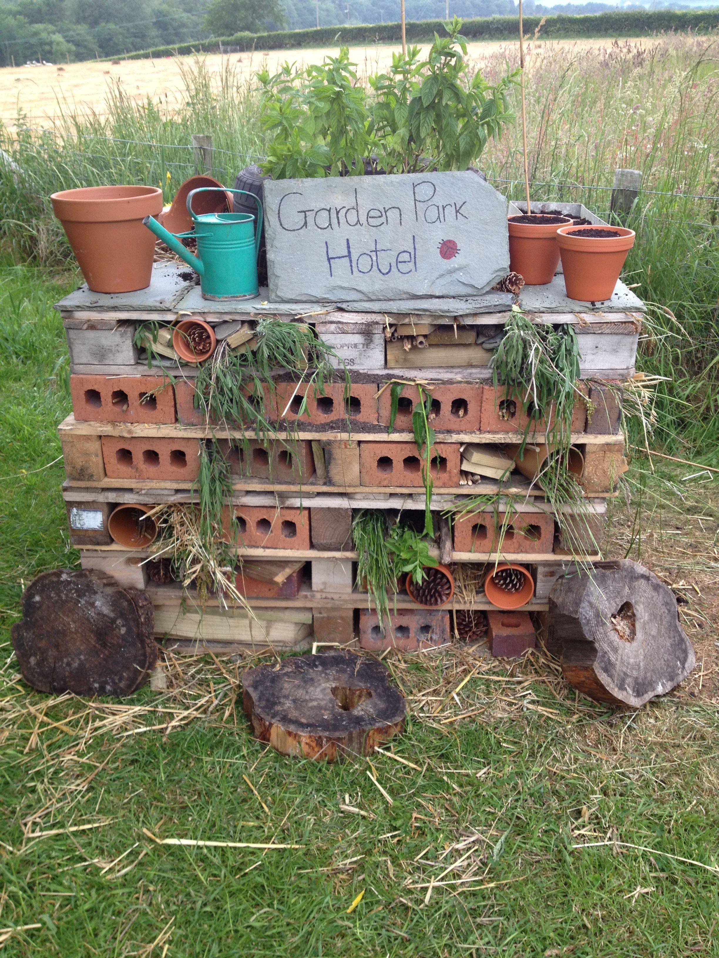 21 Garden Bug Hotel Ideas You Cannot Miss | SharonSable