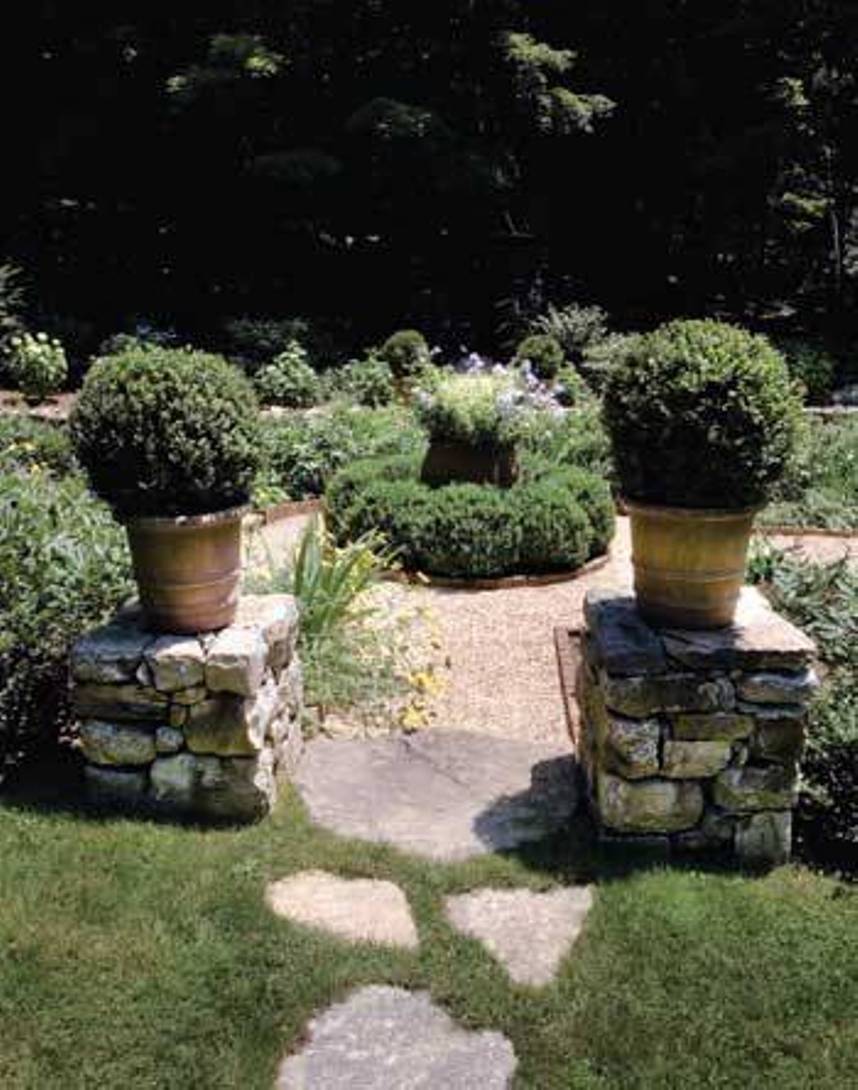 25 Tuscan Style Garden Design Ideas You Should Look | SharonSable