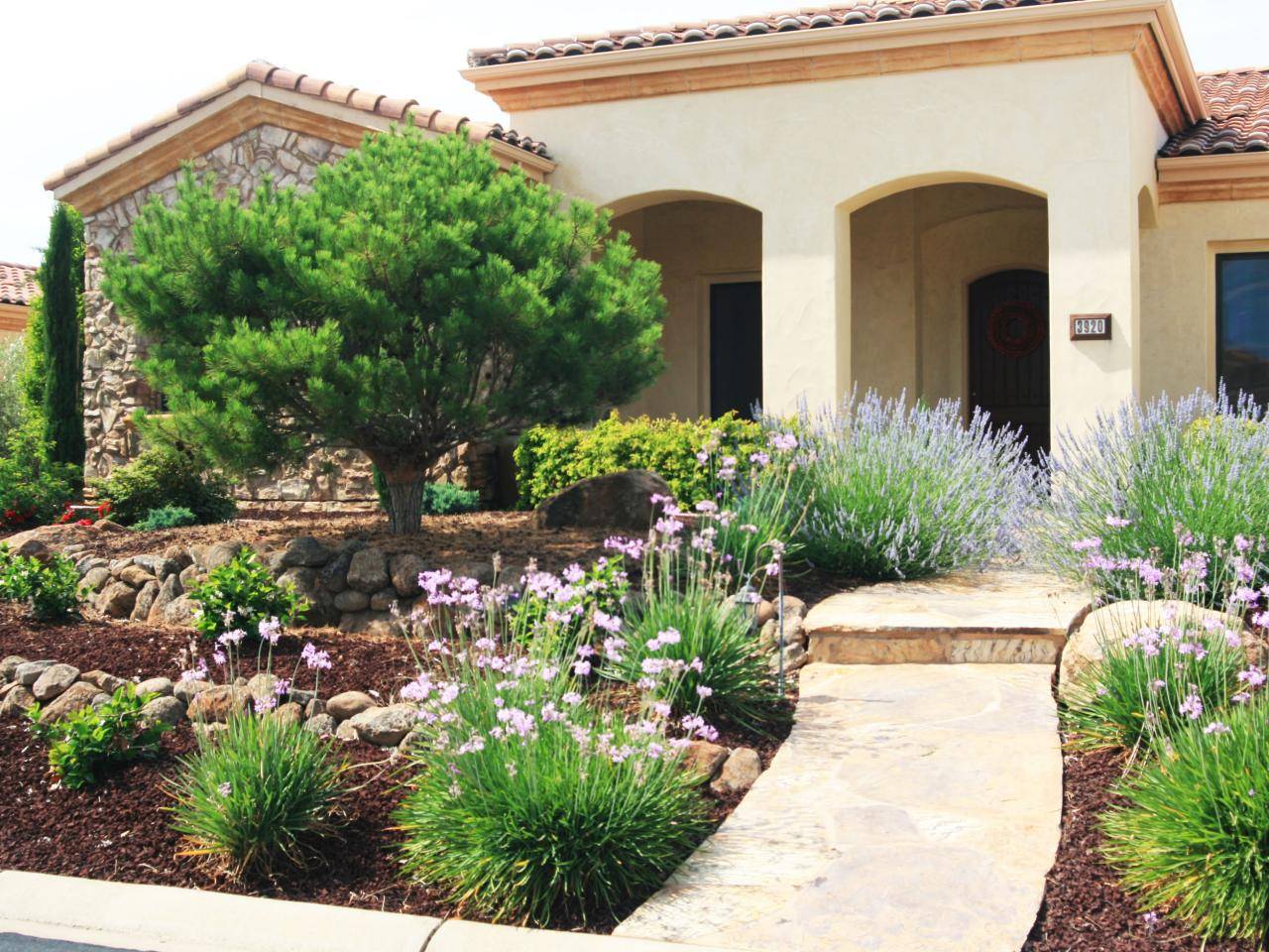 25 Tuscan Style Garden Design Ideas You Should Look | SharonSable