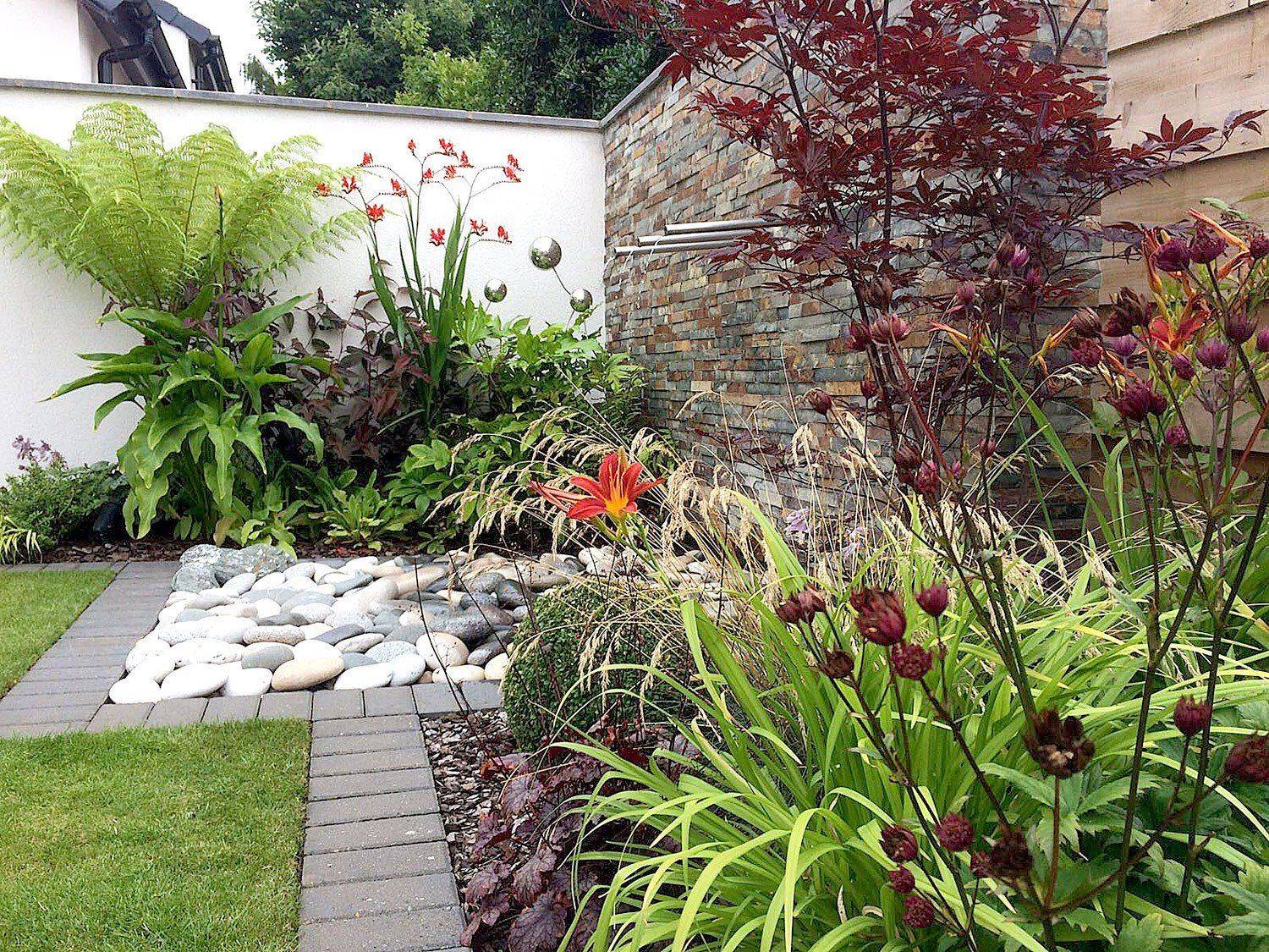 23 Modern Lush Garden Ideas Worth to Check | SharonSable