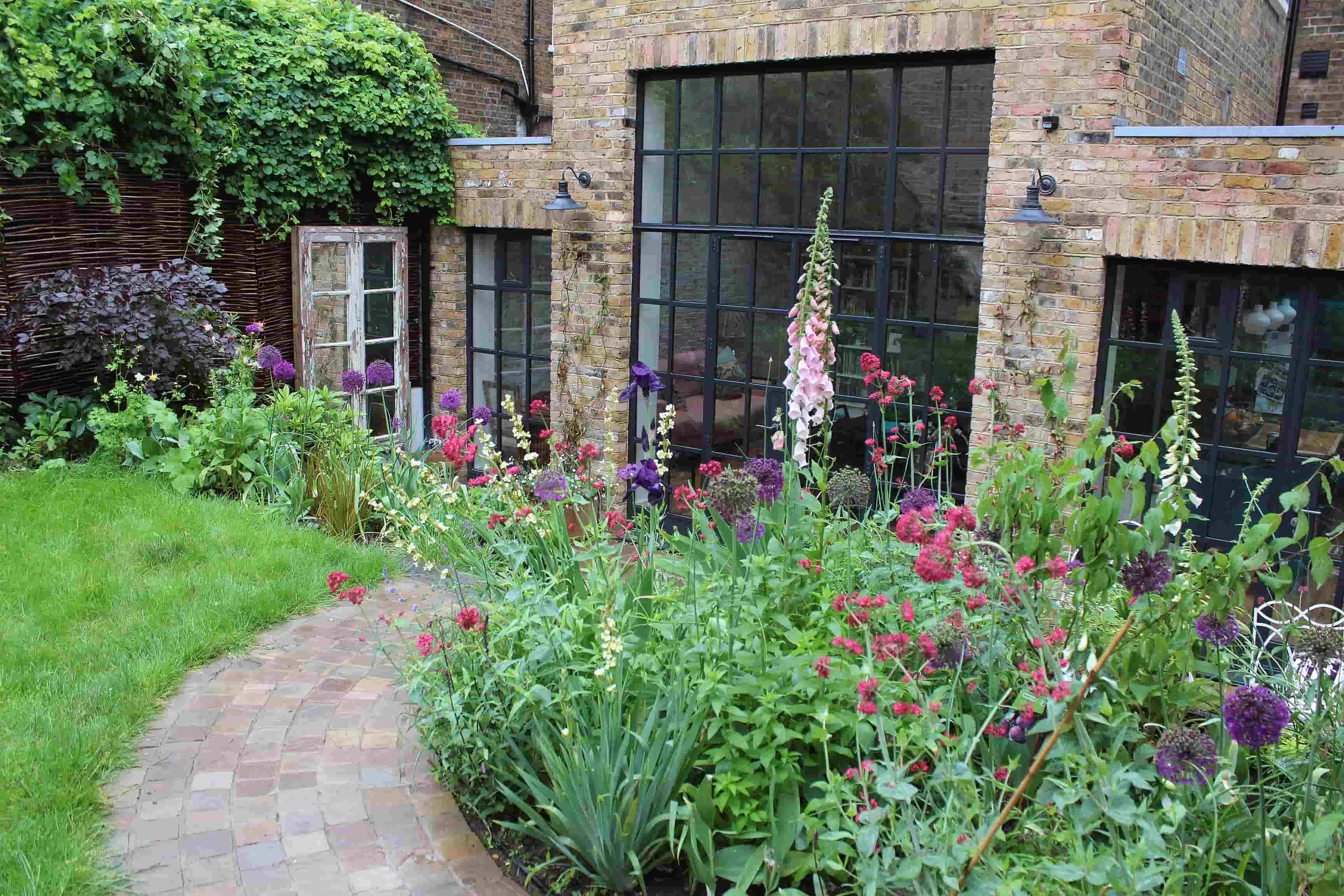 20 Cottage Garden Planting Scheme Ideas Worth to Check | SharonSable
