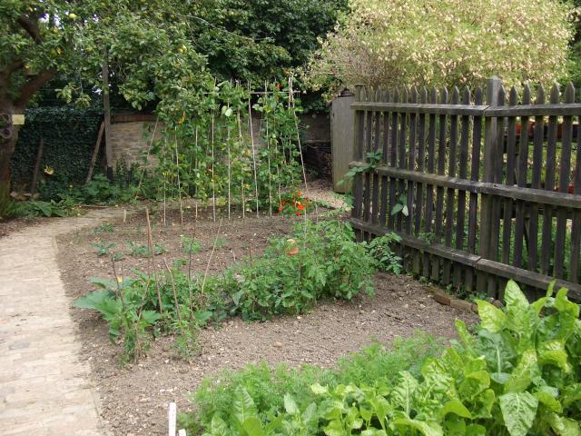 19 Victorian Kitchen Garden Ideas You Should Check | SharonSable