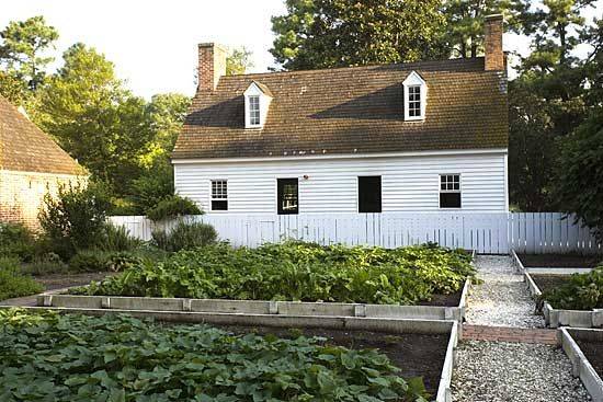 18 Colonial Kitchen Garden Ideas You Should Check | SharonSable