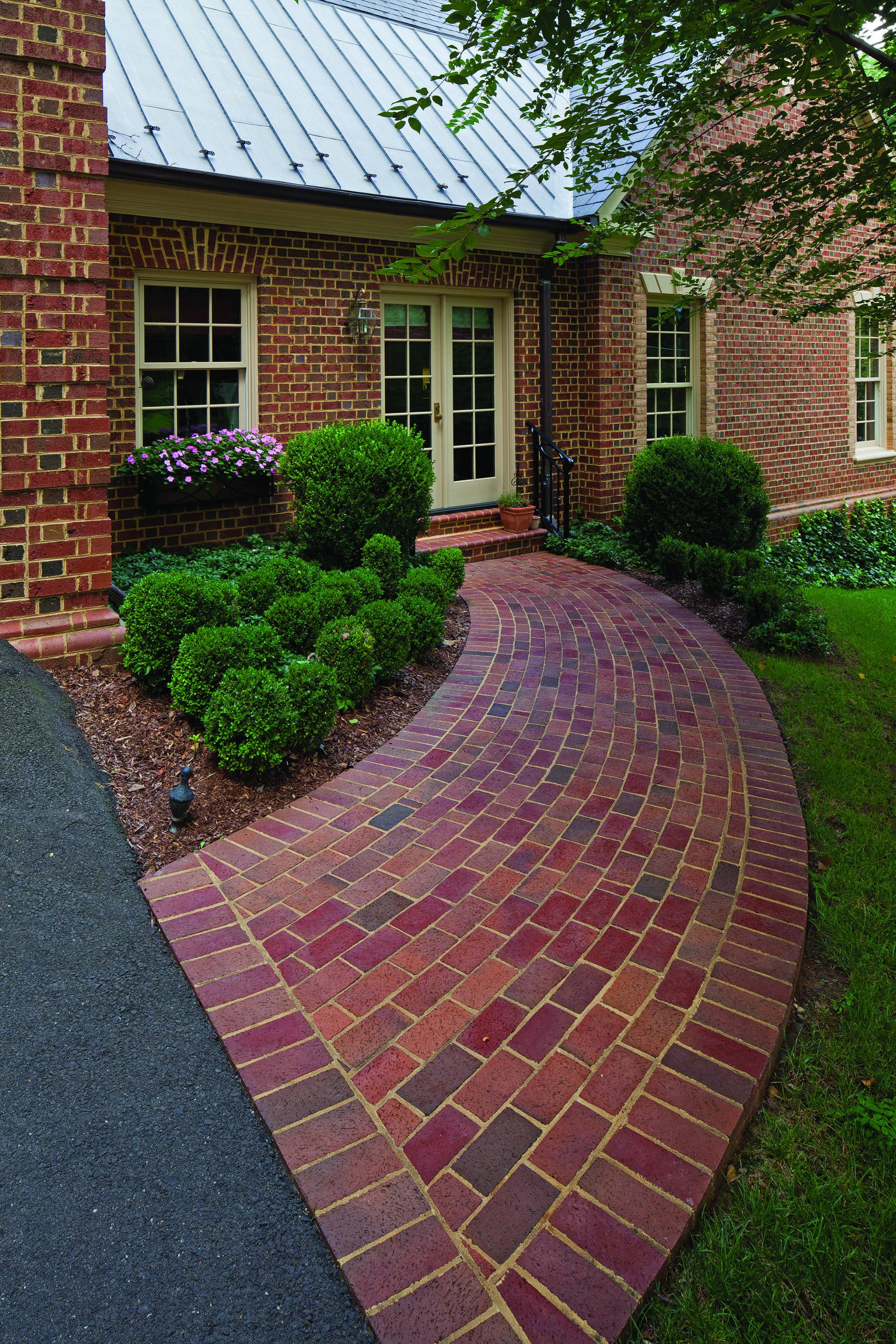 20 Brick Garden Paths and Walkways Ideas You Should Check | SharonSable