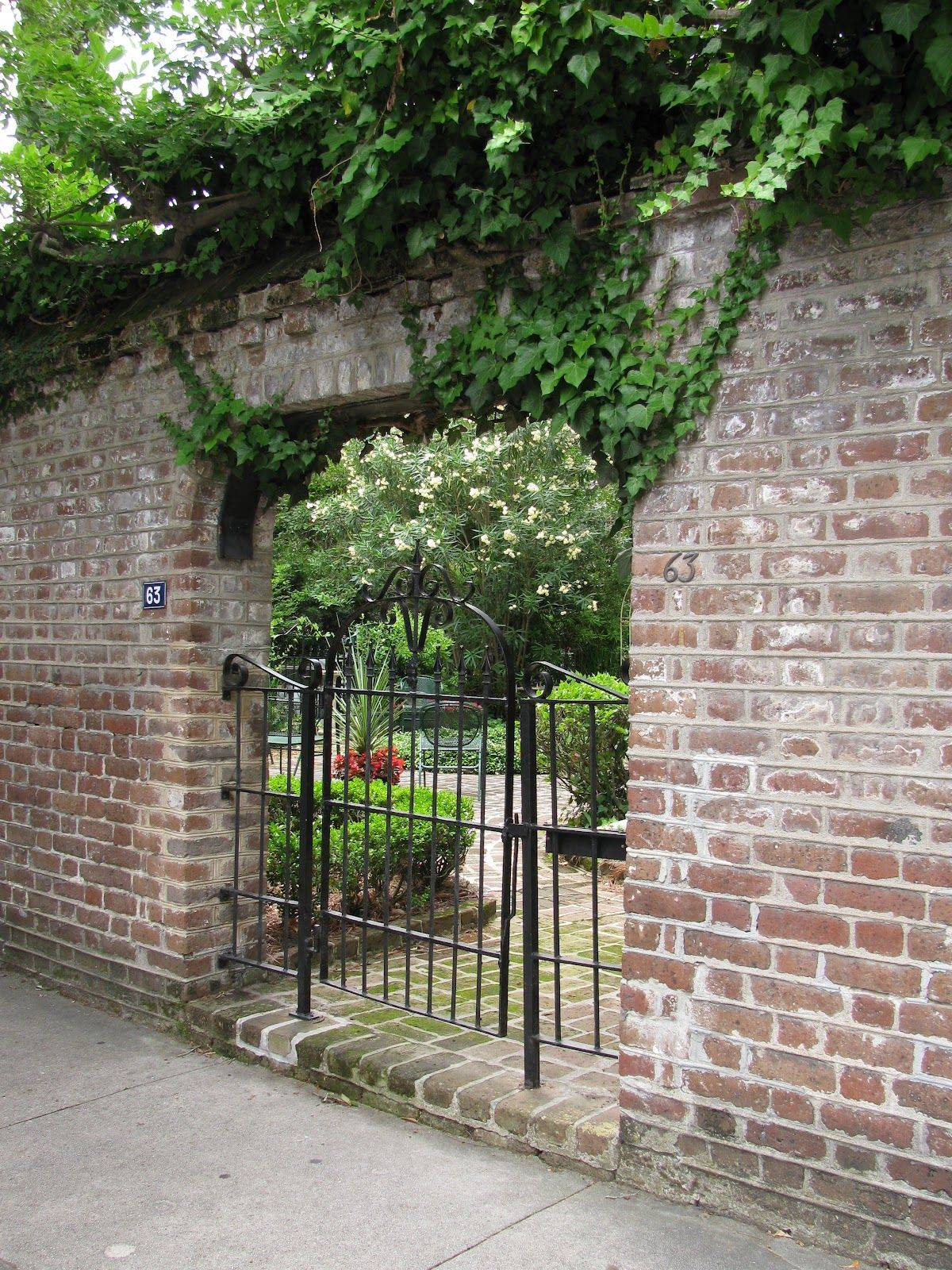 14 Secret Garden Wall Ideas You Must Look | SharonSable