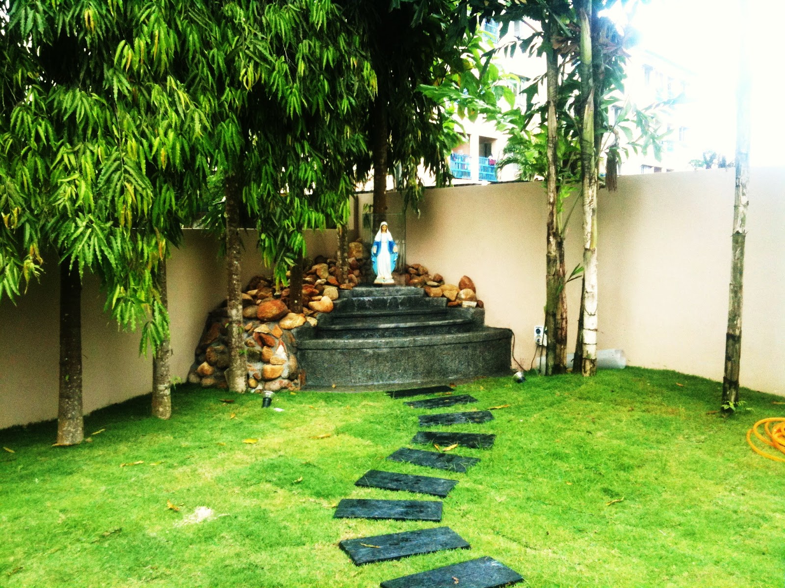 22 Garden Grotto Design Ideas You Cannot Miss | SharonSable