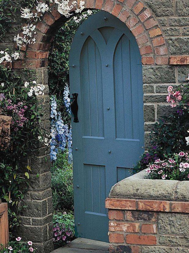 20 Hidden Garden Door Ideas Worth a Look | SharonSable