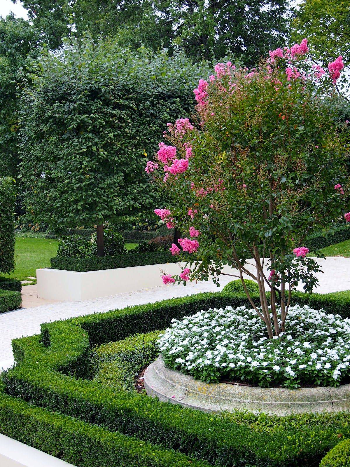 24 Boxwood Formal Garden Design Ideas To Consider | SharonSable