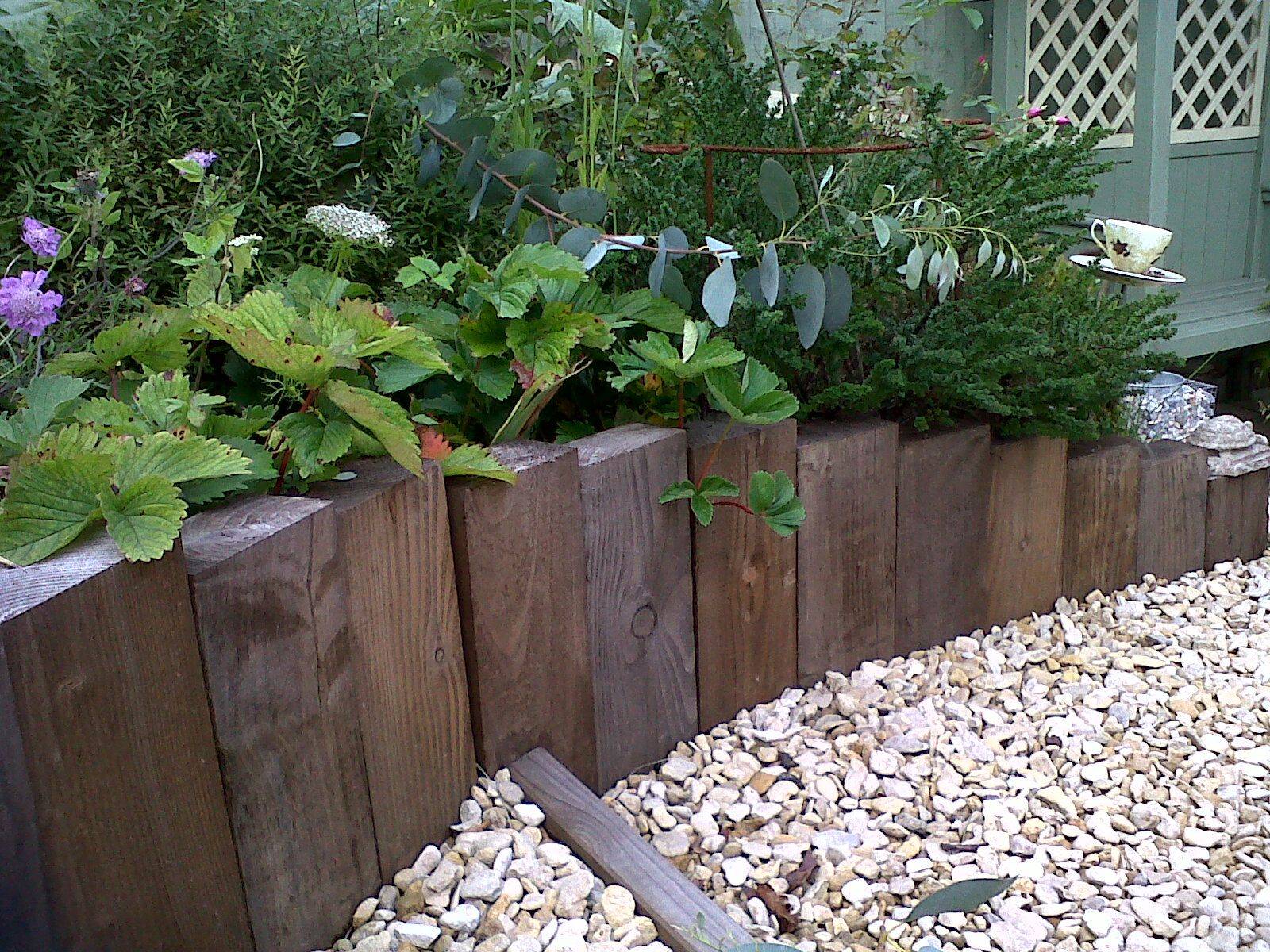 21 Wooden Edging for Garden Borders Ideas To Try This Year | SharonSable