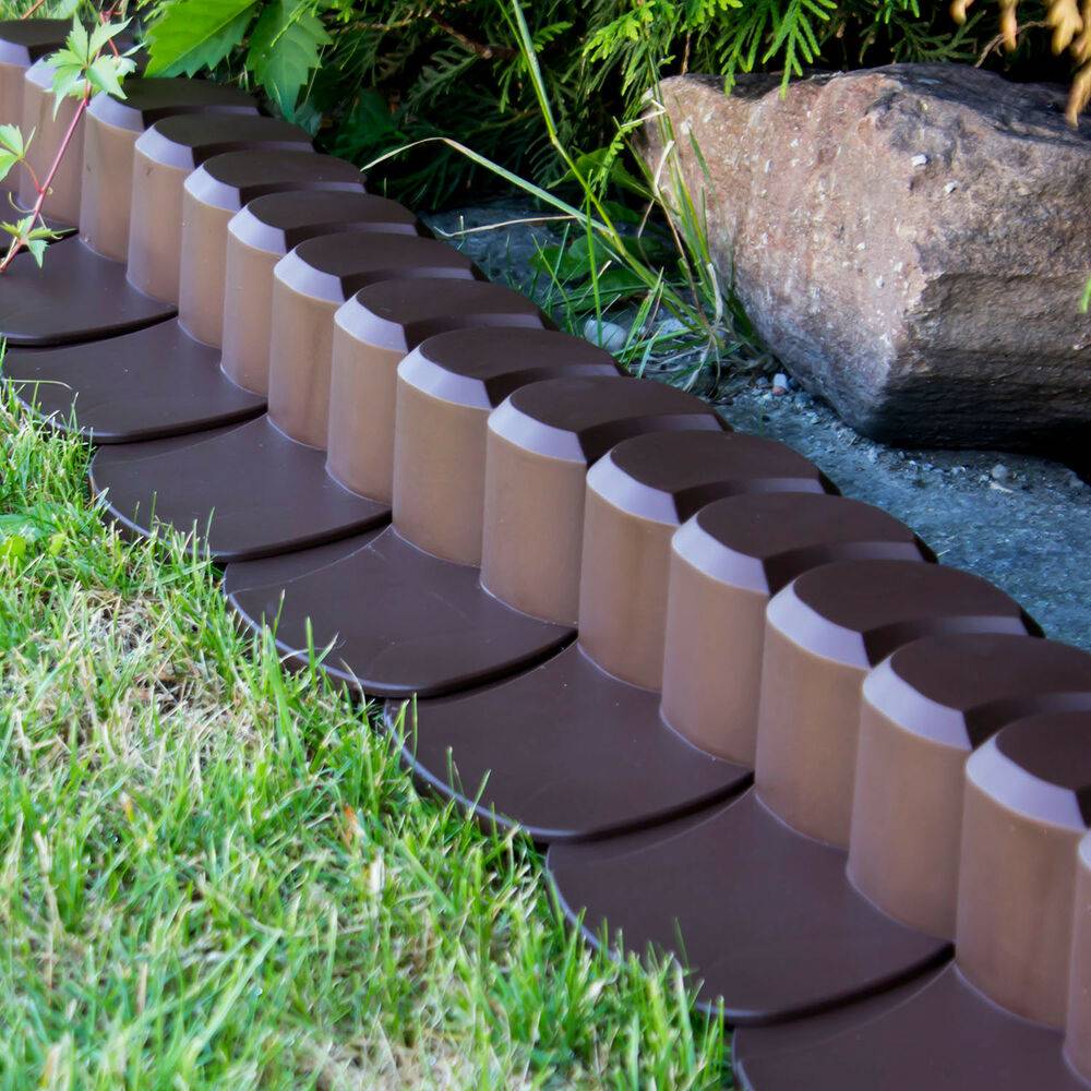 15 Brown Plastic Garden Border Edging Ideas Worth to Check | SharonSable