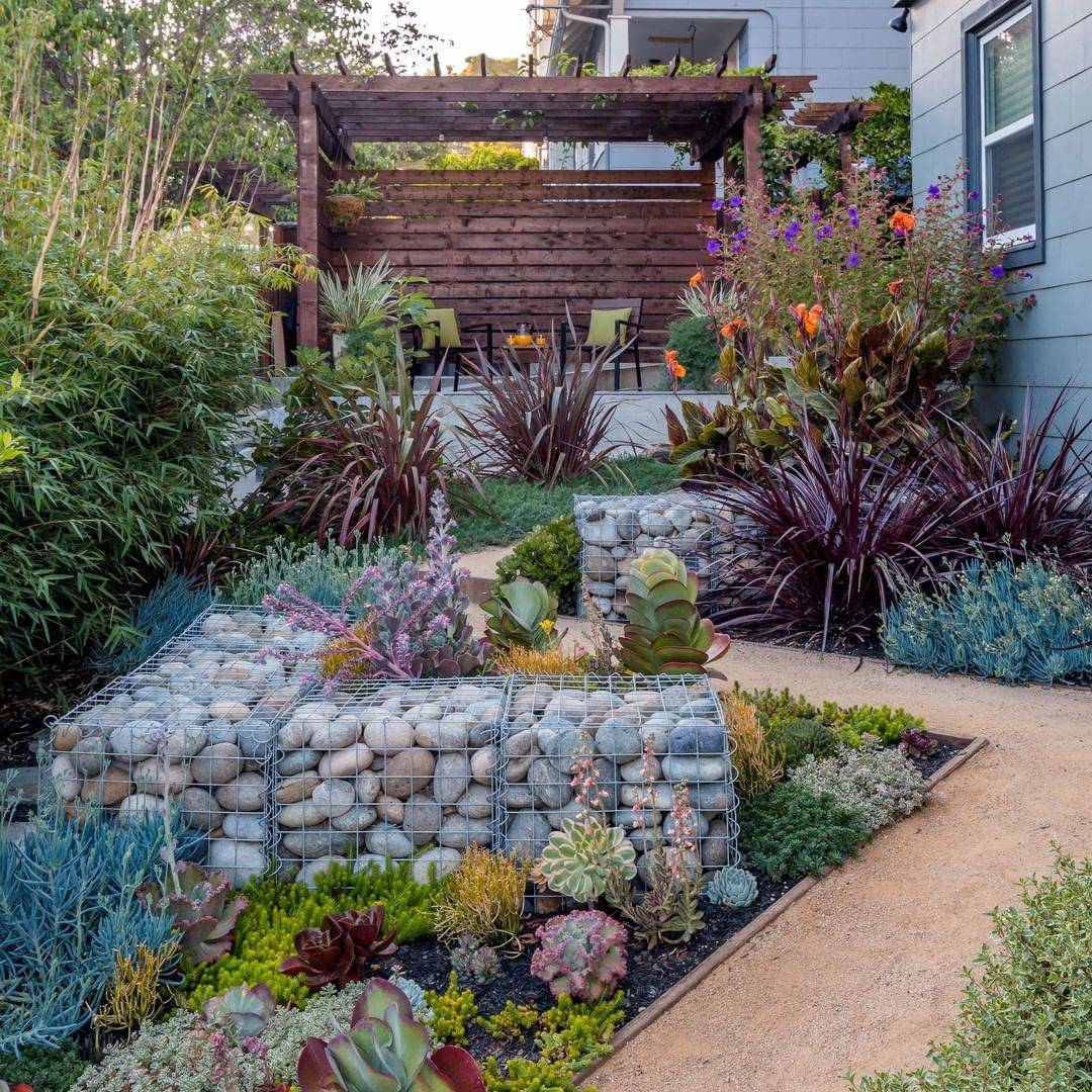 21 Diagonal Garden Ideas You Should Check | SharonSable