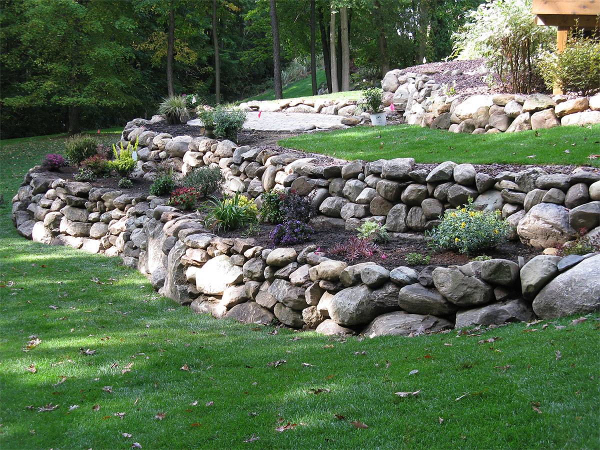 26 Stone Walls for Garden Landscaping Ideas To Try This Year | SharonSable