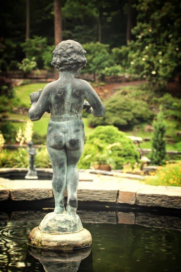 20 Beautiful Garden Statues Ideas You Gonna Love | SharonSable