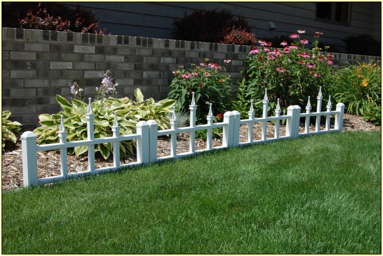 20 Small Decorative Garden Fence Ideas Worth a Look | SharonSable