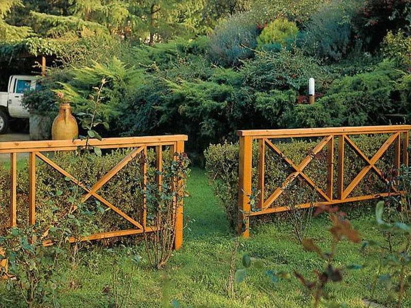 20 Small Decorative Garden Fence Ideas Worth a Look | SharonSable