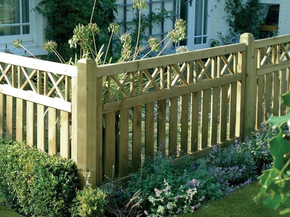 21 Decorative Low Garden Fencing Ideas Worth a Look | SharonSable