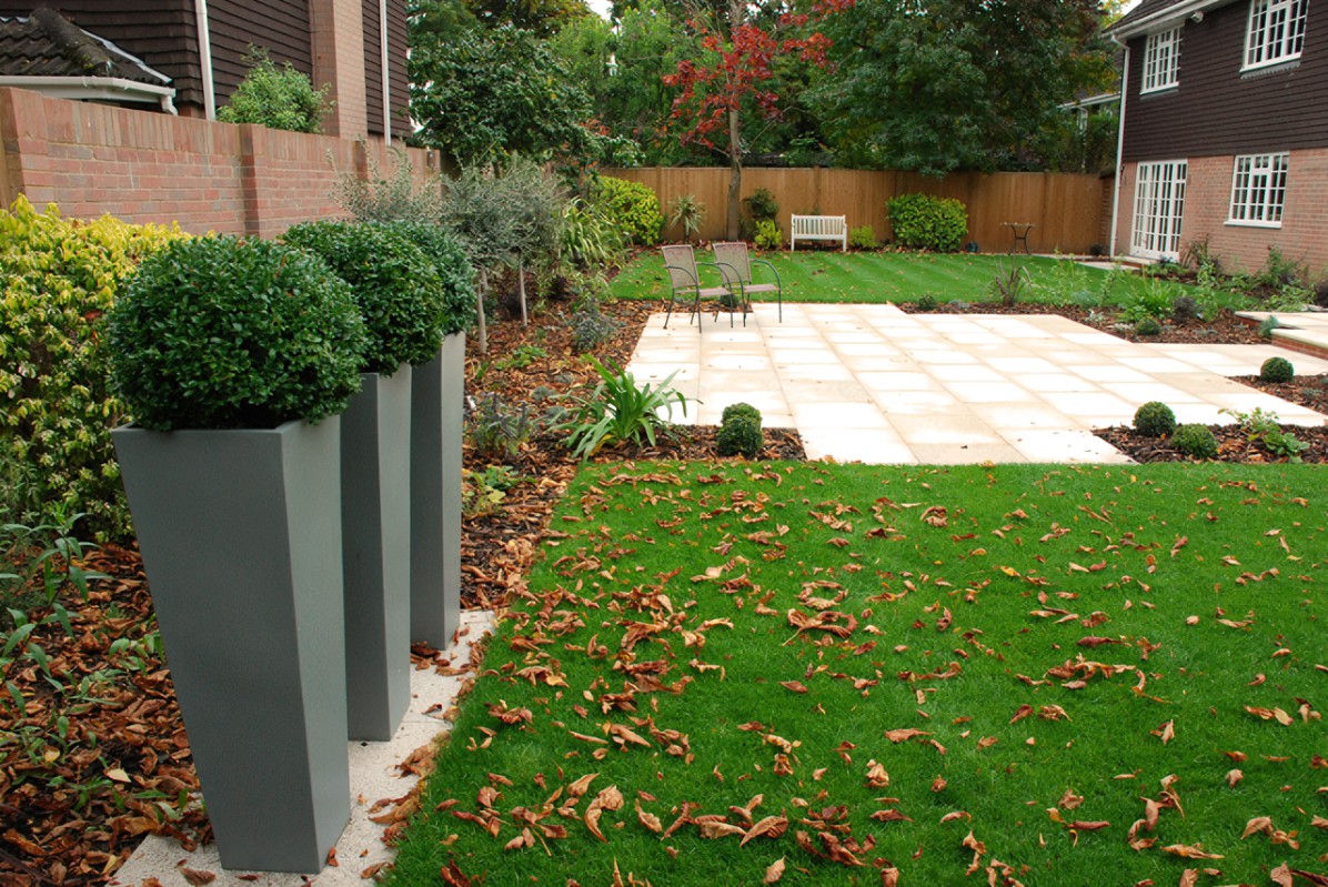 22 Wide Garden Design Ideas For This Year | SharonSable