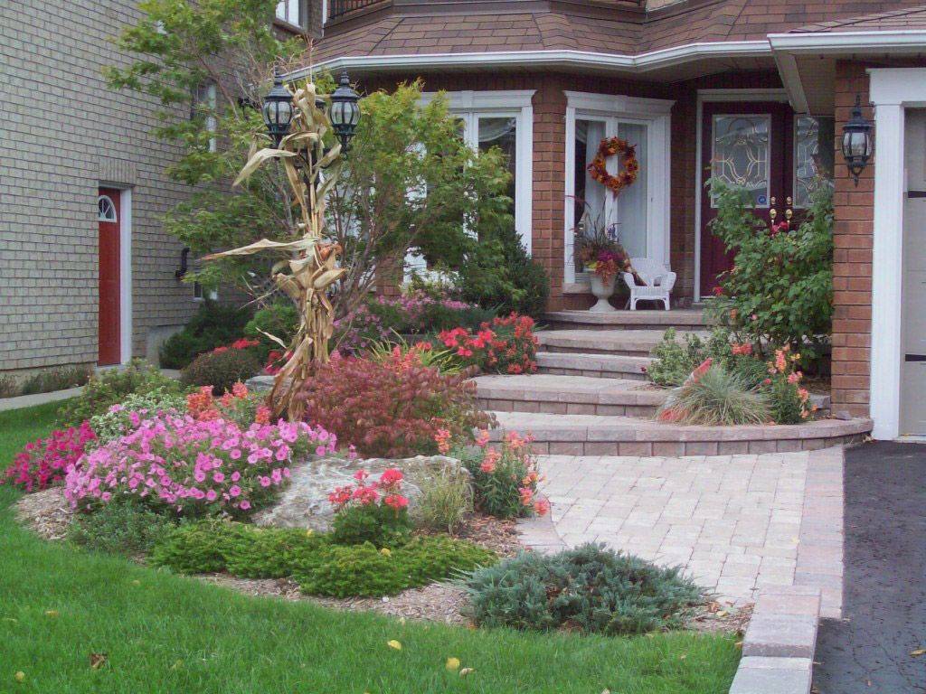 23 Small Garden Front Entrance Ideas You Cannot Miss | SharonSable