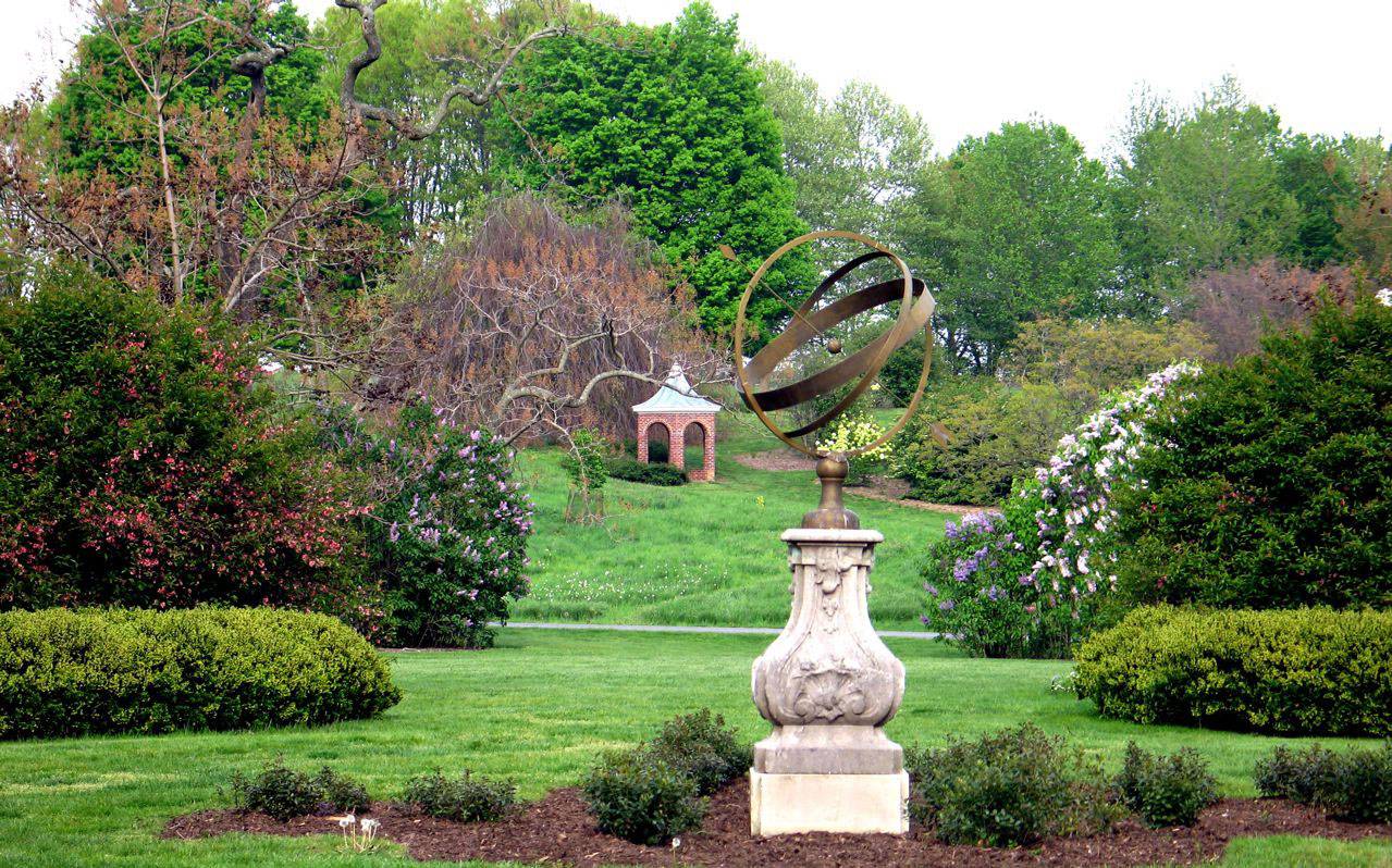 16 Garden Sundial Ideas For This Year | SharonSable