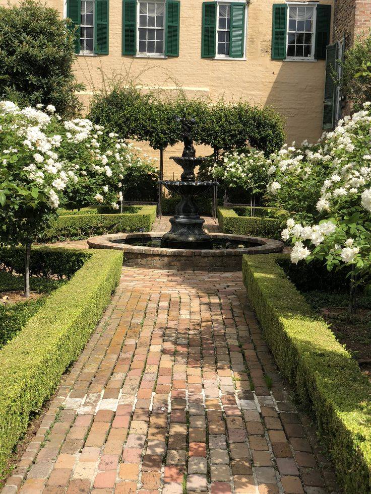20 French Quarter Courtyard Garden Ideas You Should Look | SharonSable