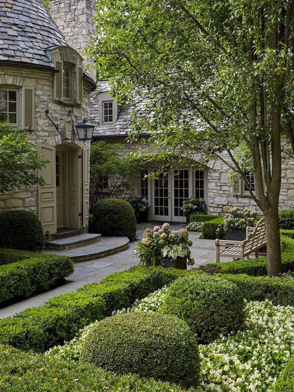 23 French Country Courtyard Garden Ideas For This Year | SharonSable