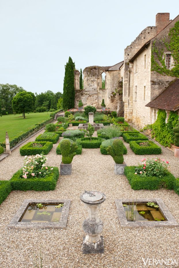 16 Medieval Garden Ideas For This Year | SharonSable