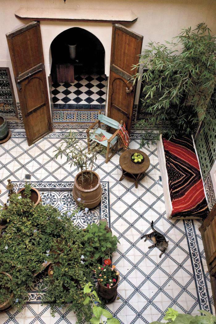 20 Moroccan Courtyard Garden Ideas To Consider | SharonSable