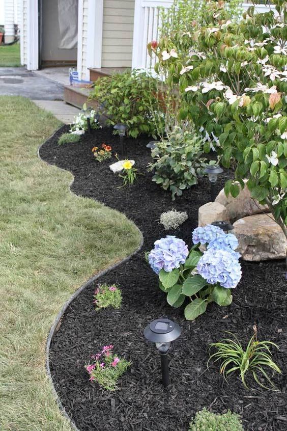 20 Curved Garden Ideas Worth to Check | SharonSable