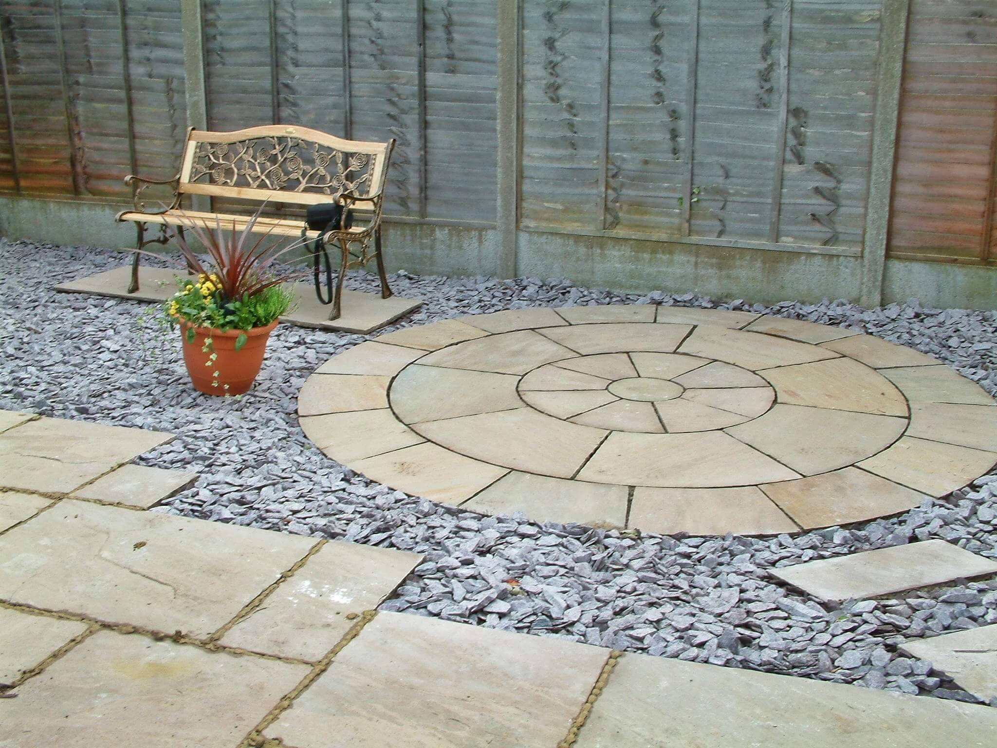 22 Garden Patio Circle Ideas You Should Look | SharonSable