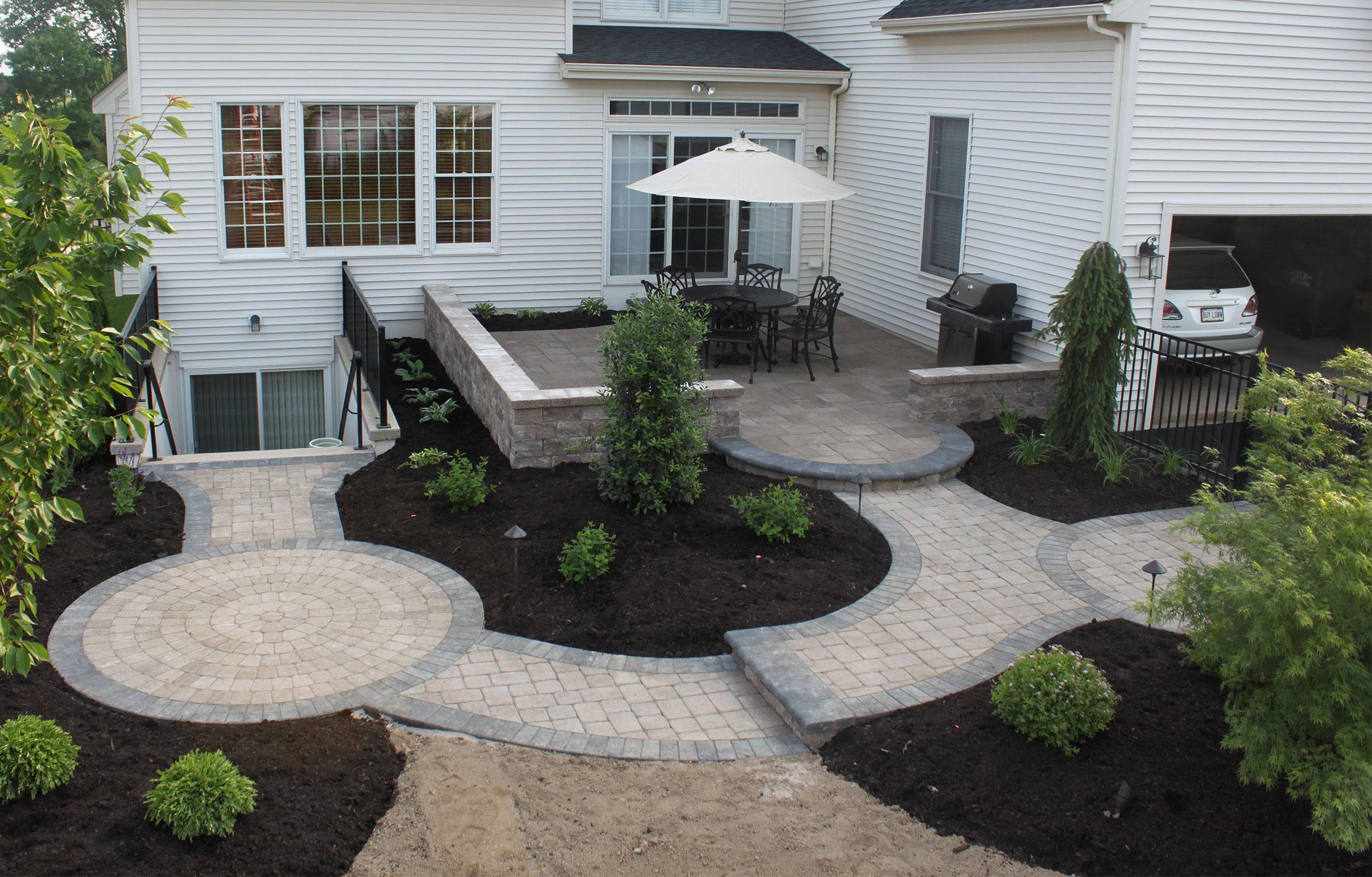 22 Garden Patio Circle Ideas You Should Look | SharonSable