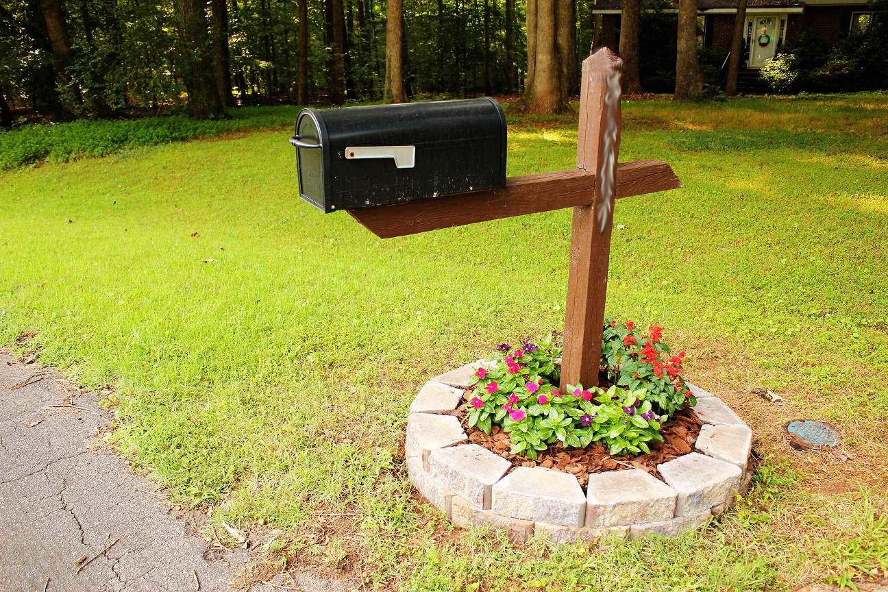 18 Garden Bed around Mailbox Ideas You Must Look | SharonSable
