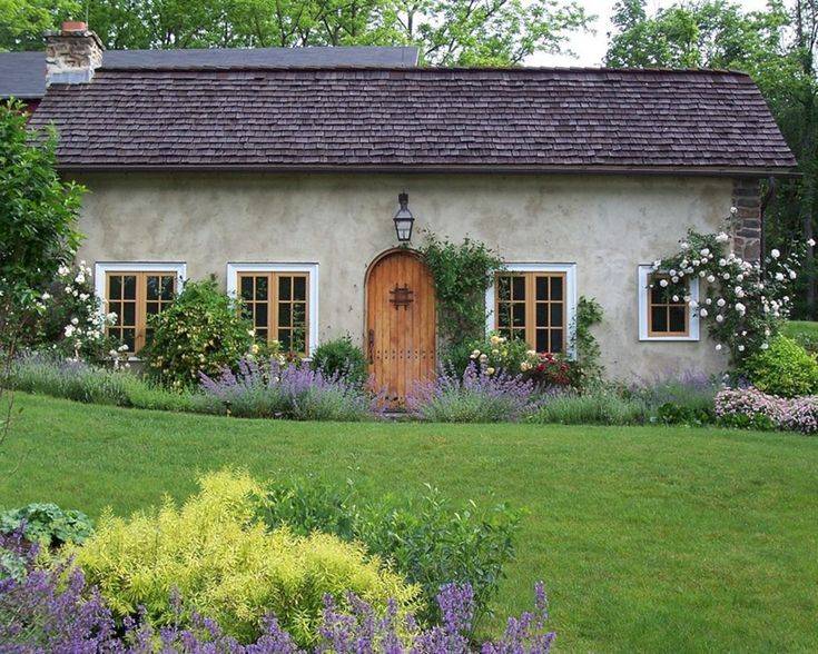 25 Front Yard Cottage Garden Farmhouse Ideas You Should Look | SharonSable