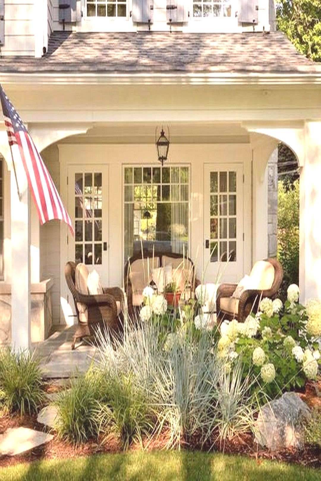 25 Front Yard Cottage Garden Farmhouse Ideas You Should Look | SharonSable