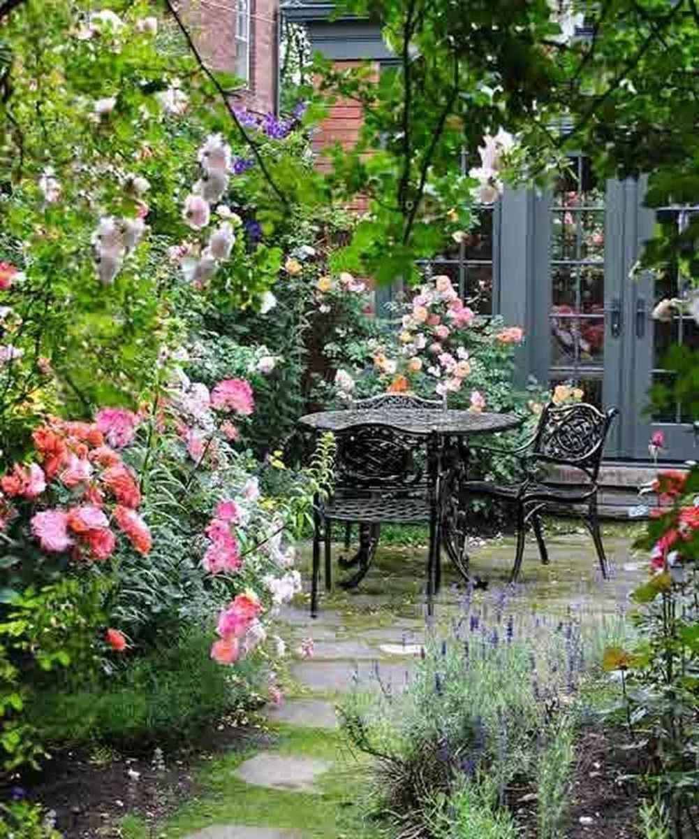 22 Rose Cottage Garden Design Ideas To Try This Year | SharonSable
